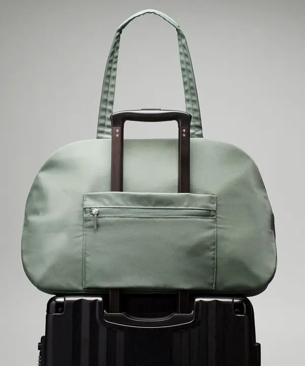 ［まにこ］lululemon City Essentials バッグ Lululemon City Essentials Bag - Grey Eucalyptus | Editorialist